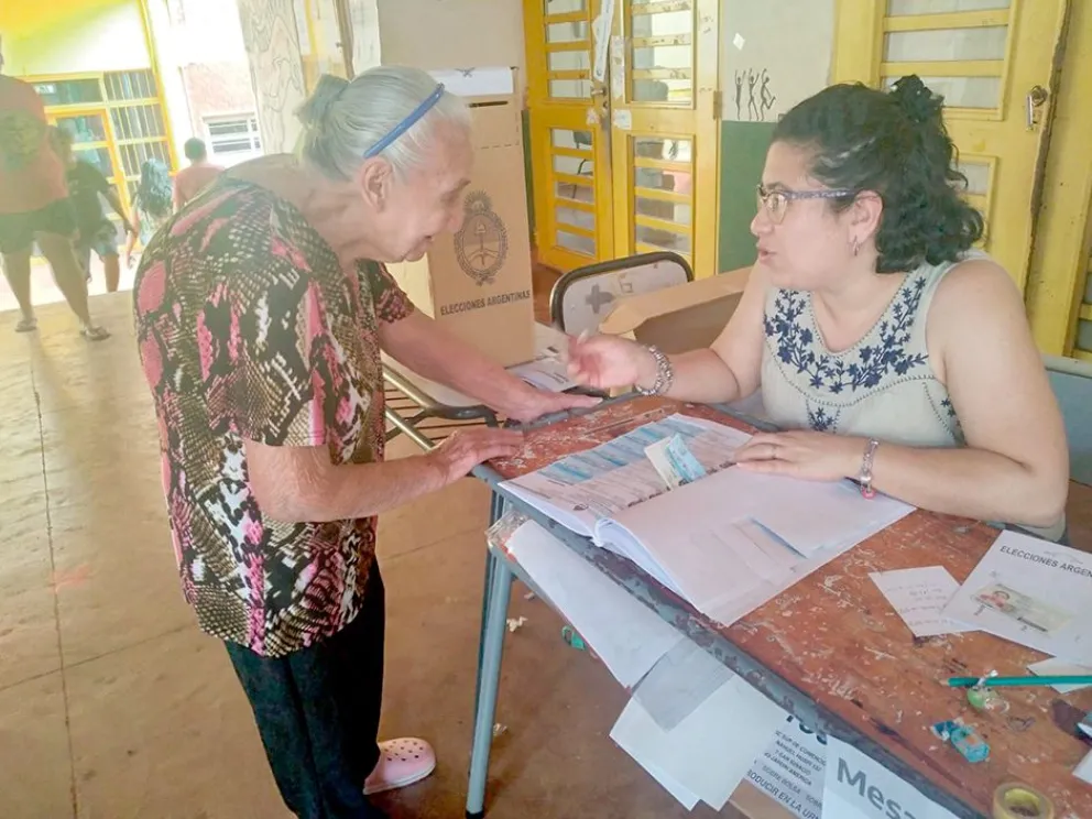 Los adultos mayores y un ejemplo de compromiso cívico ciudadano | El ...