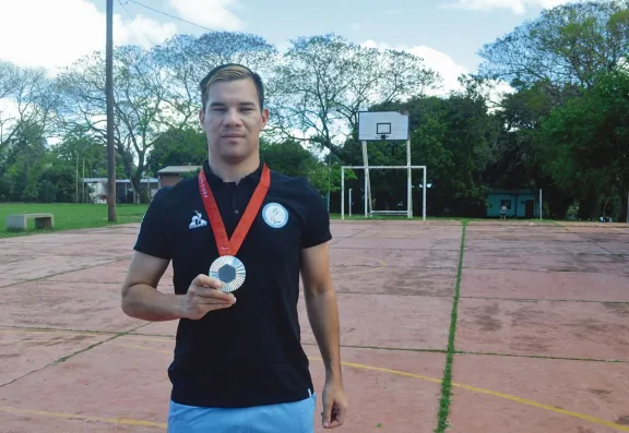 Mario Ríos volvió al lugar en el que comenzó su sueño | El Territorio