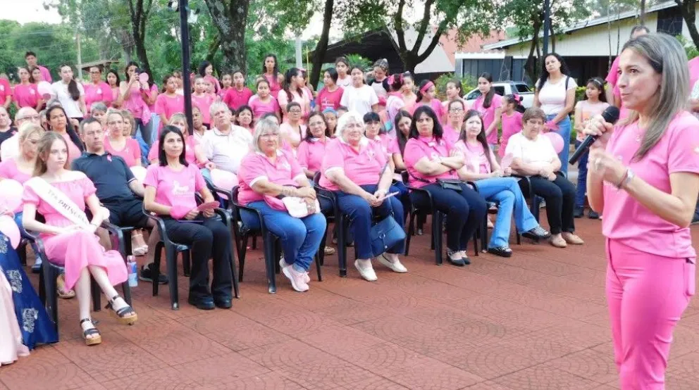 Actividades de concientización y el tradicional lazo humano para ...