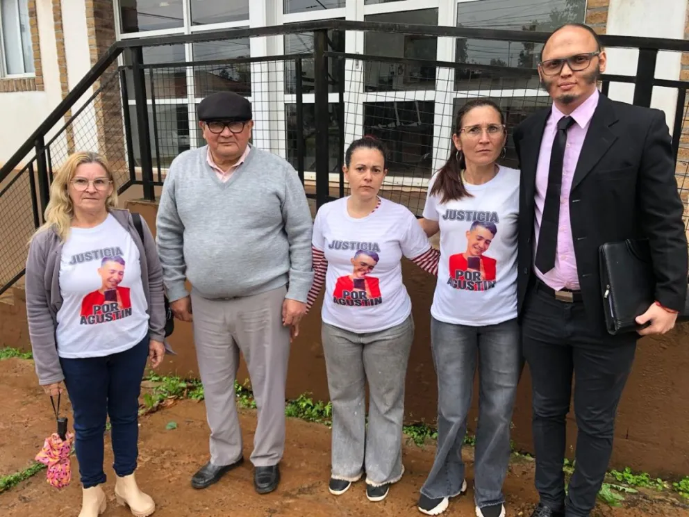 La querella solicitó la inmediata detención de los tres policías ...