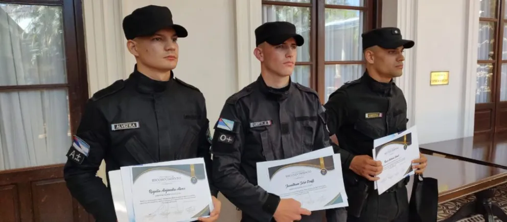 "Oré, cuando vimos que el nene respiró, con mis compañeros lloramos de ...