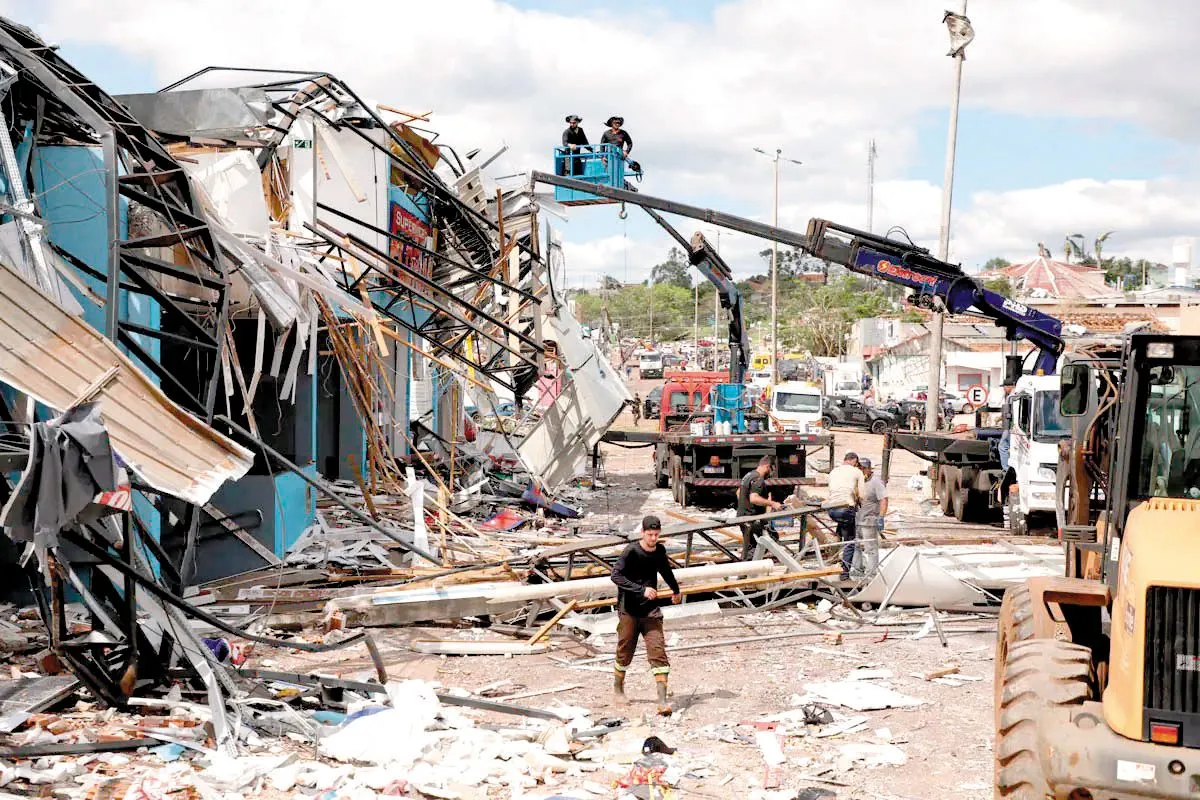 Brasil: suman 7 los muertos por el tornado en Río Bonito | El Territorio
