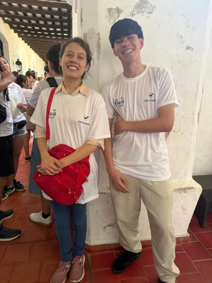 Dos estudiantes posadeños representaron a Misiones en un diálogo ...