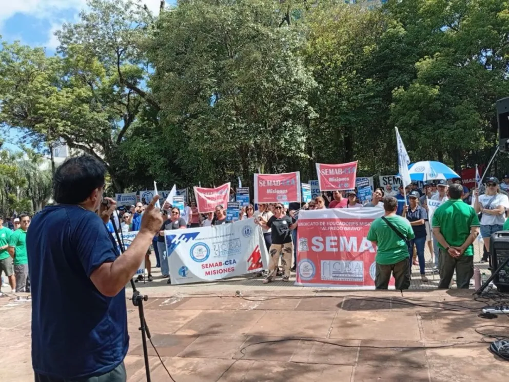 Convocan a docentes a la marcha contra la reforma laboral | El Territorio