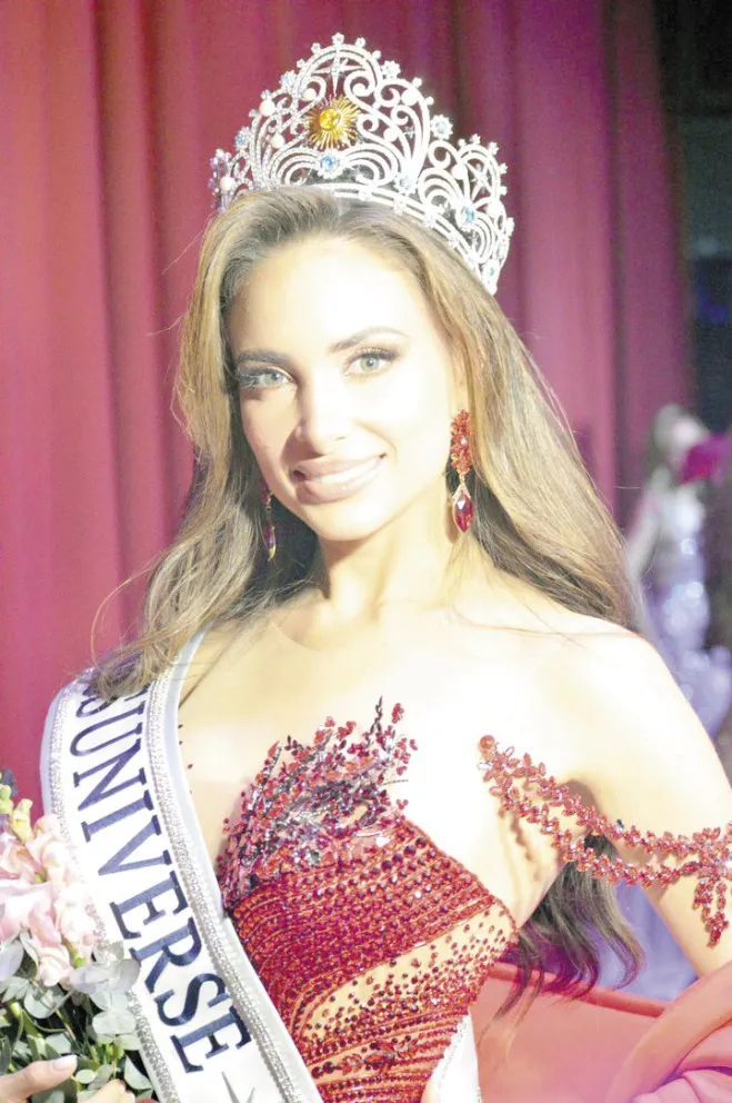 TAMARA ROGOUSKI es Miss Universo Argentina | El Territorio