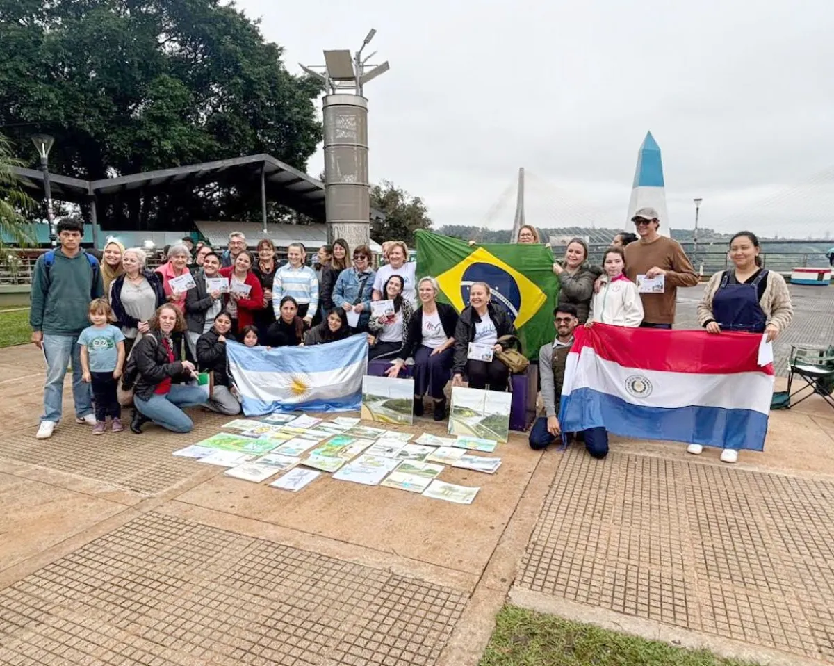 Colorearon el Hito de las Tres fronteras con la 1º edición del Plein ...